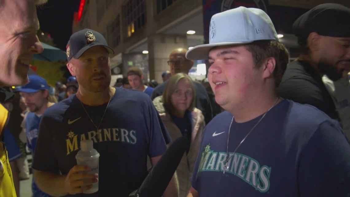 Mariners fans react to big Game 2 win in Toronto | krem.com