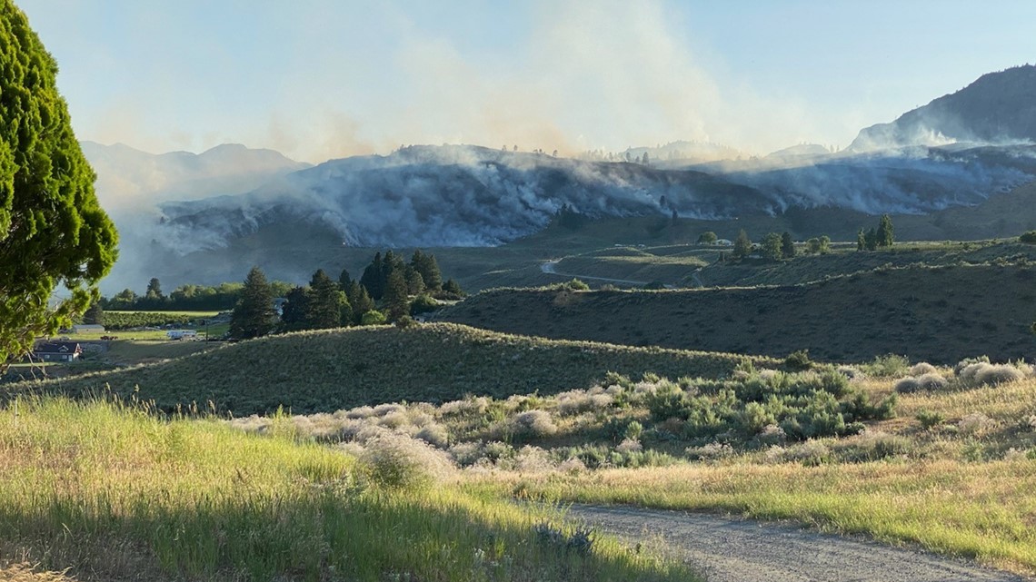 Level 1 evacuations lifted for two wildfires in Okanogan County | krem.com