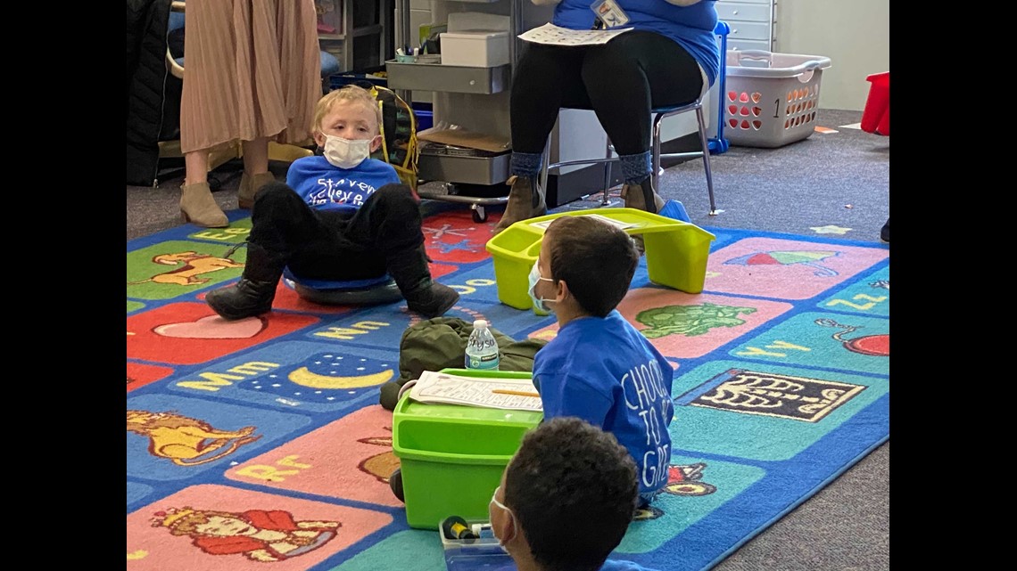 Gov. Inslee visits Spokane's Stevens Elementary School | krem.com