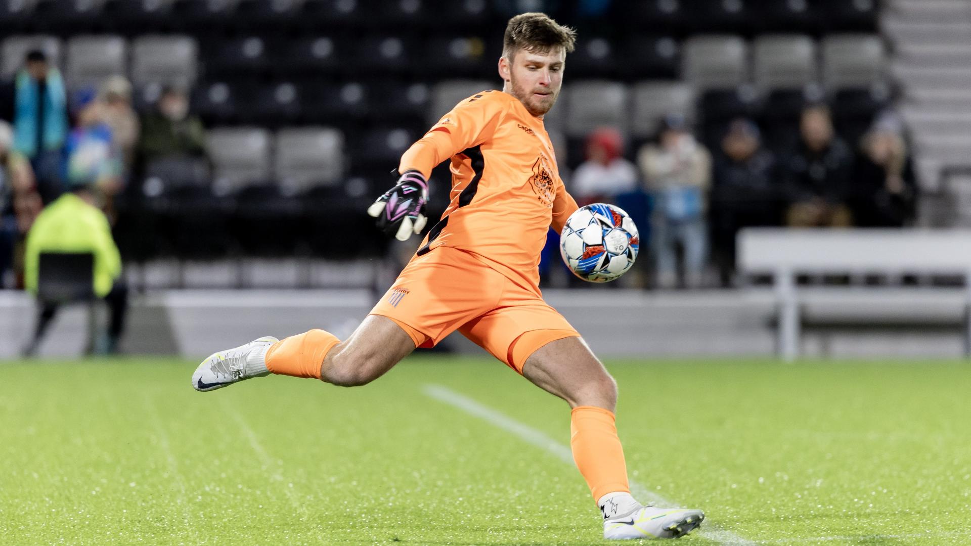 Spokane Velocity FC goalkeeper announces his retirement | krem.com