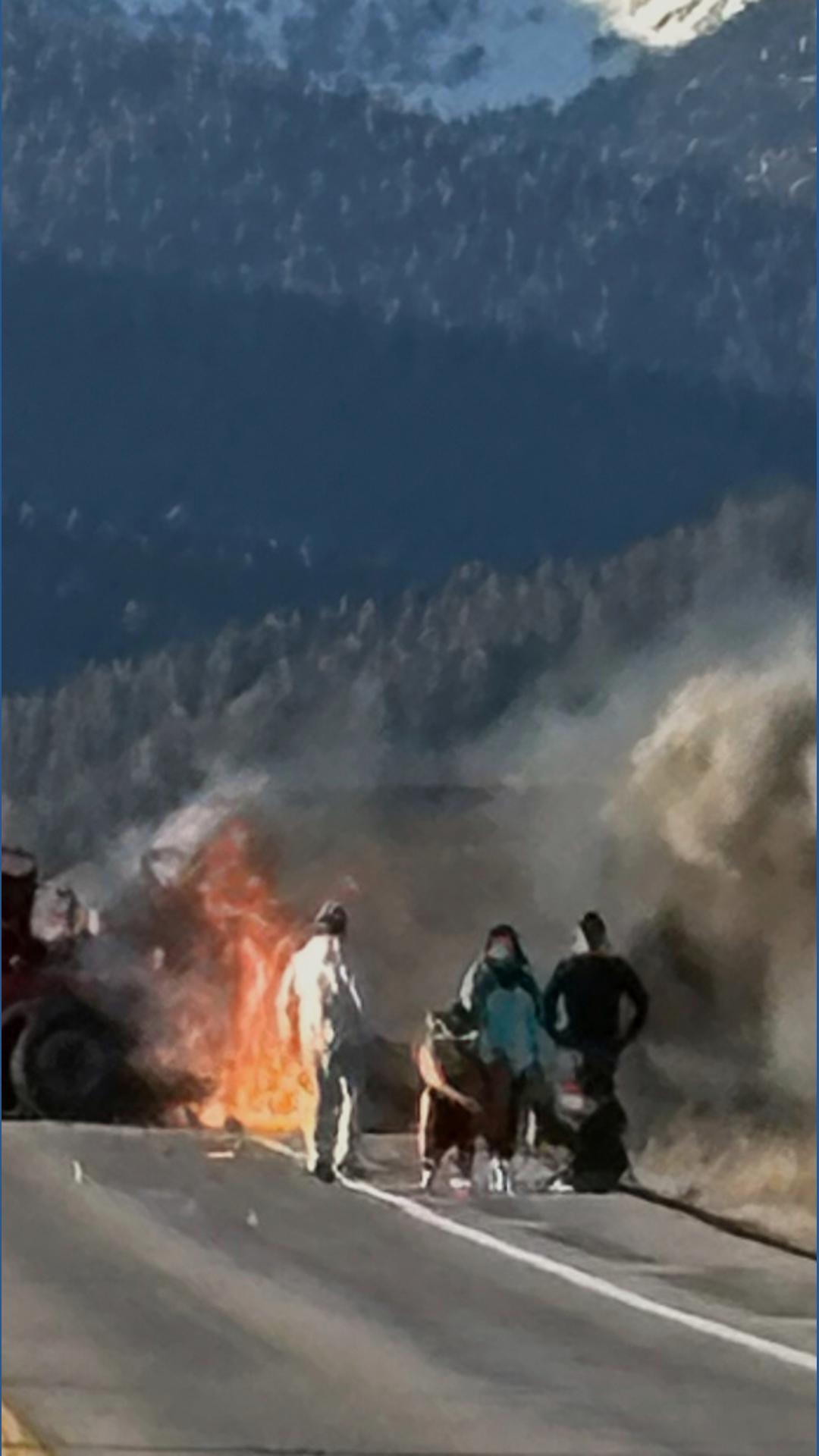 Truck crossed center line in crash with tour van that killed 7 near ...