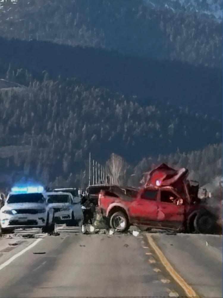 Truck crossed center line in crash with tour van that killed 7 near ...