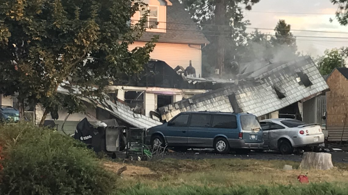 Intense flames destroy Cheney motel, building at risk of collapsing ...