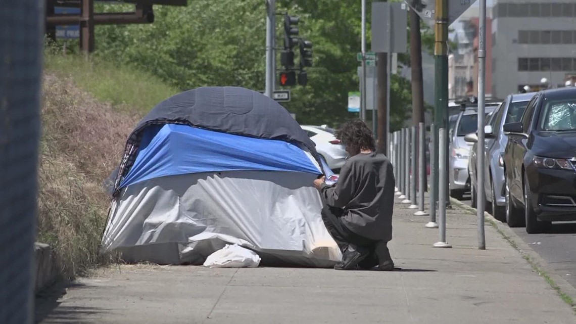 Spokane resumes enforcement of sit and lie ordinance downtown | krem.com