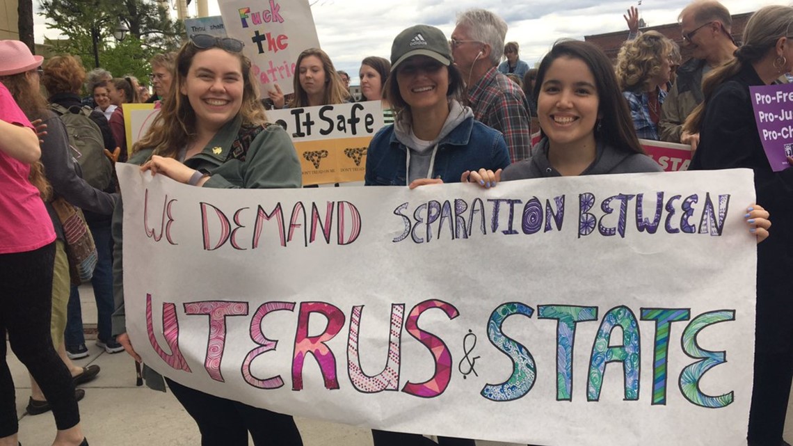 Spokane hosts pro-choice rally amid wave of U.S. abortion bans | krem.com