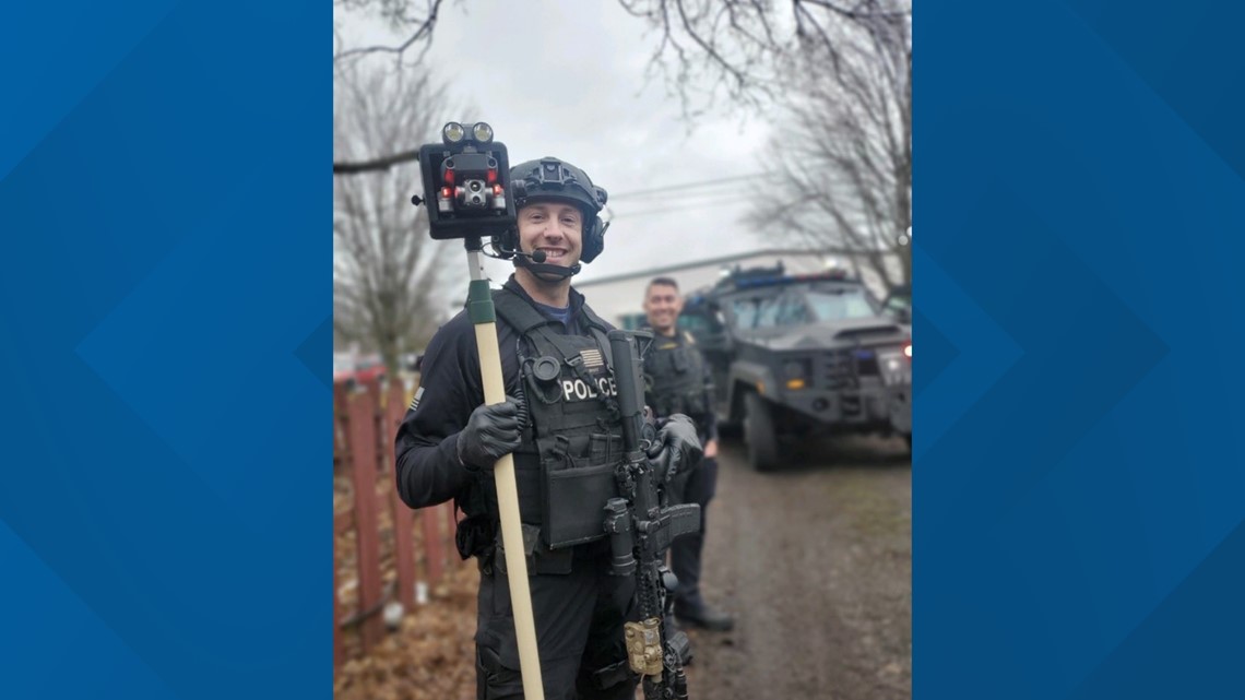 Middle schoolers help Spokane police fight crime | krem.com