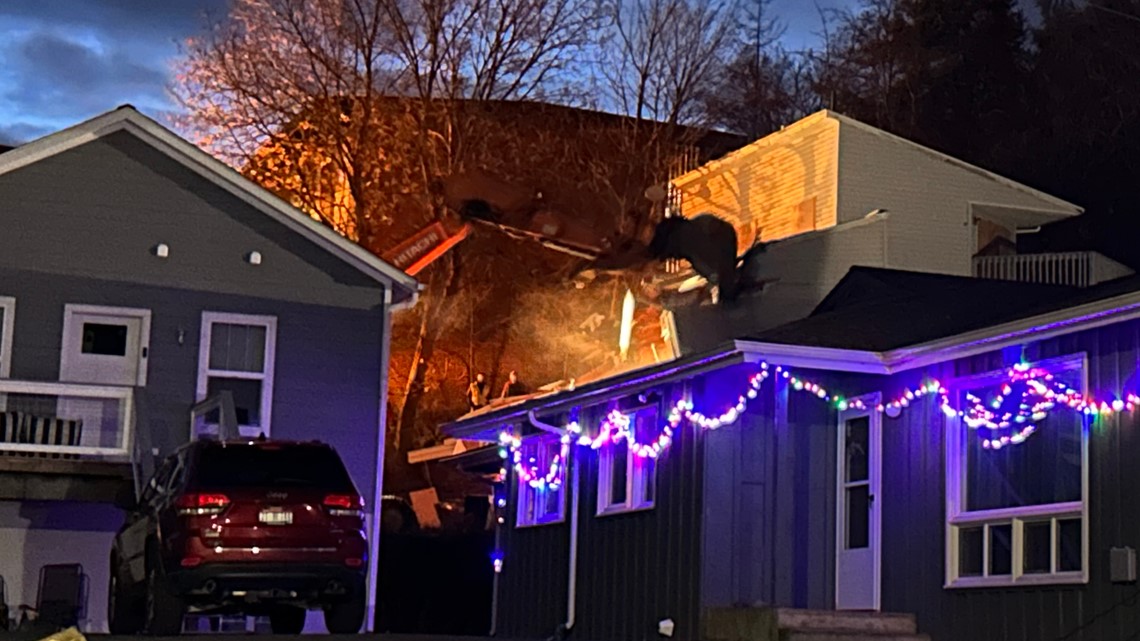 Crews demolish Moscow home where 4 students were murdered | krem.com