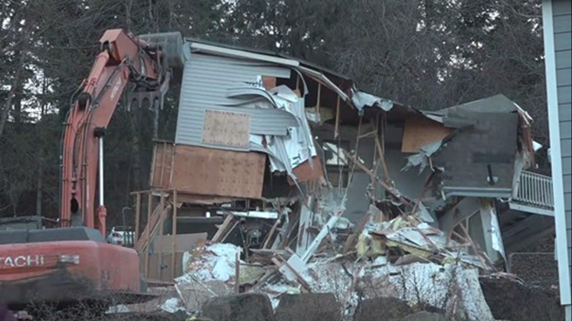 Crews demolish Moscow home where 4 students were murdered | krem.com
