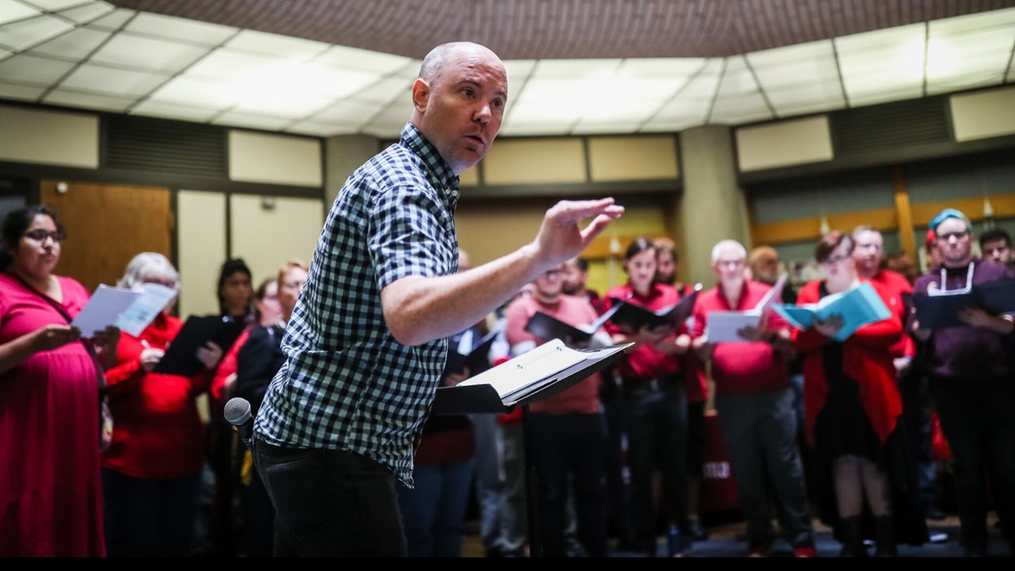 Spokane's 'Spectrum Singers' choir promotes acceptance | krem.com