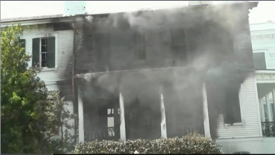 Fire destroys historic Nottoway Plantation in Louisiana | krem.com