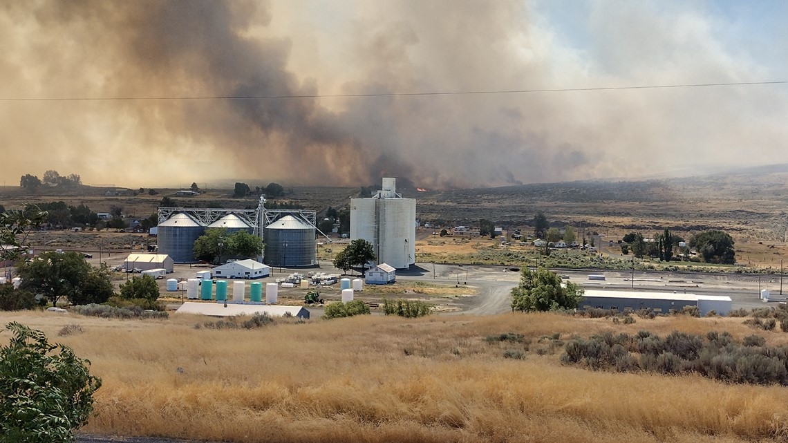 Growing wildfire causes entire town of Lind to be evacuated | krem.com
