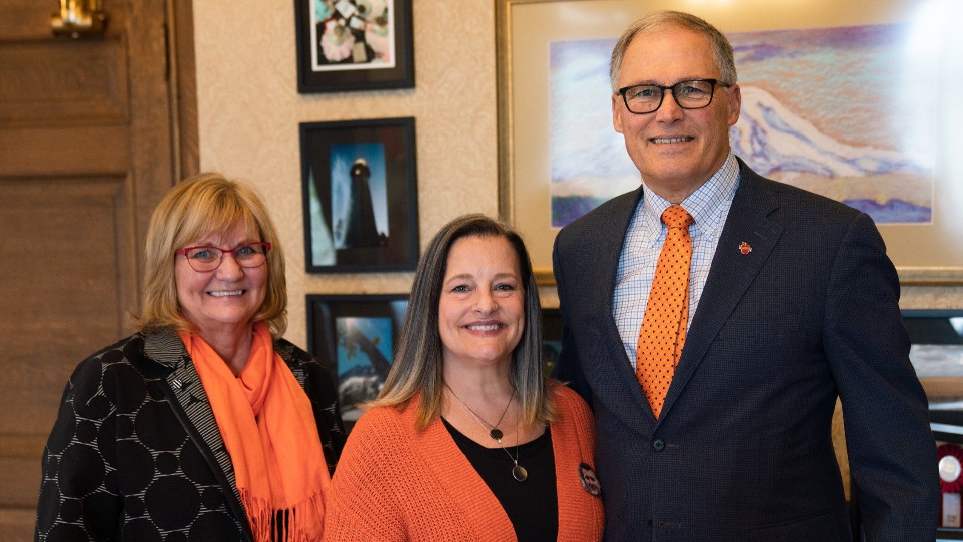 Sam Strahan's mother meets Gov. Inslee amid gun control debate in ...