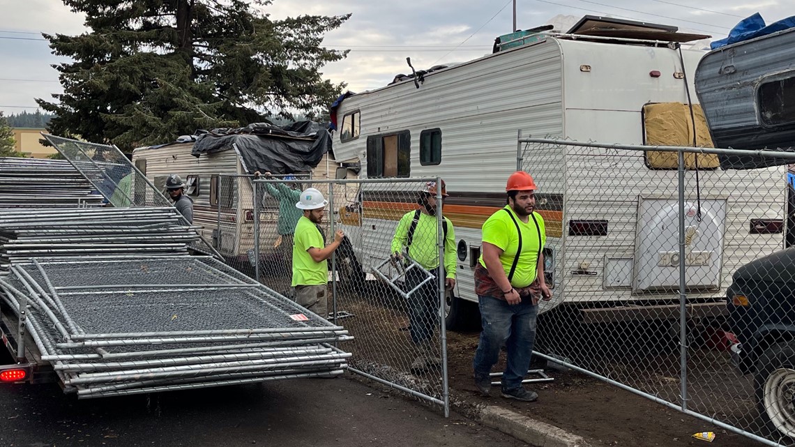 Fence starts going up at Spokane homeless camp | krem.com