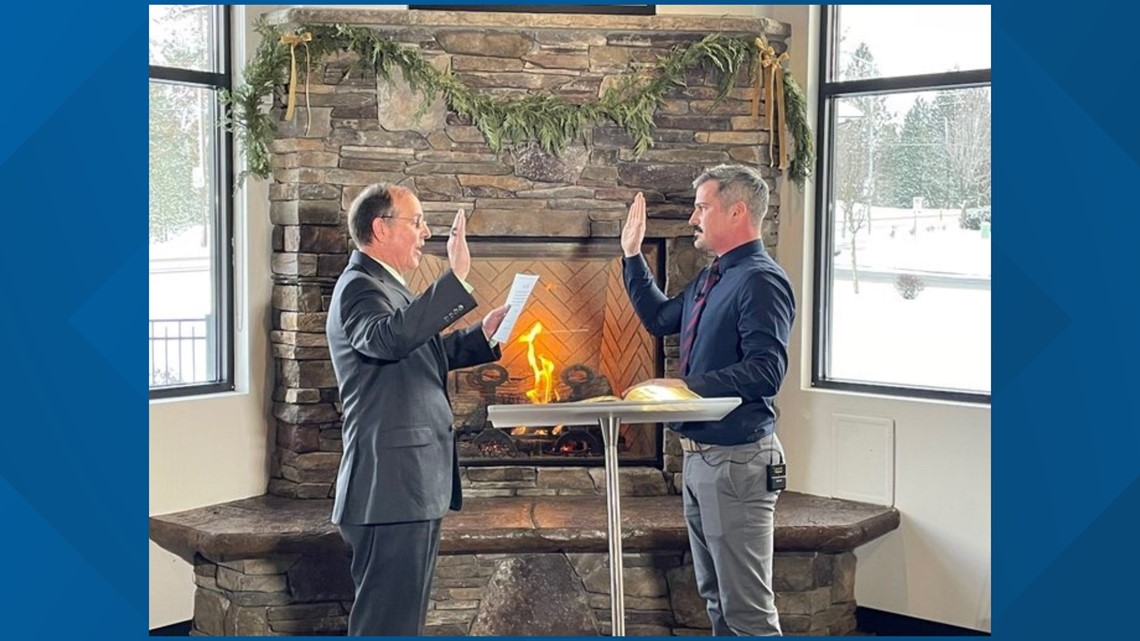 Jonathan Bingle sworn-in to Spokane City Council District 1 seat | krem.com