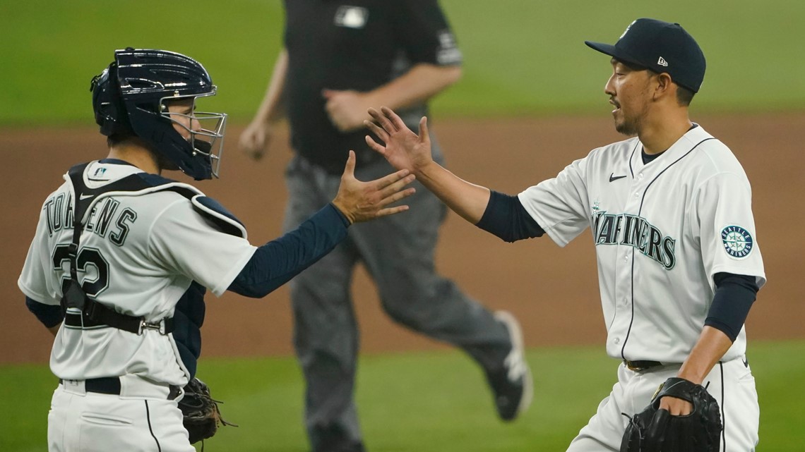 Mariners rally to topple Athletics 6-5 in DH opener | krem.com