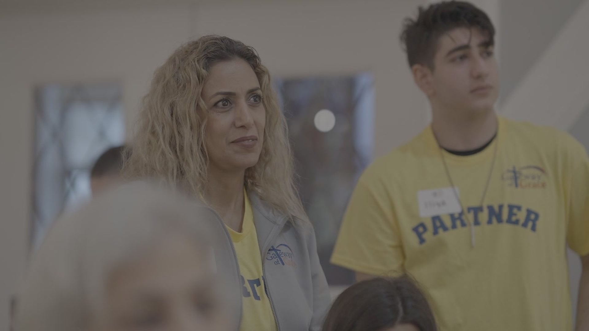 Iranian immigrant hosts Thanksgiving in East Dallas for refugees | krem.com