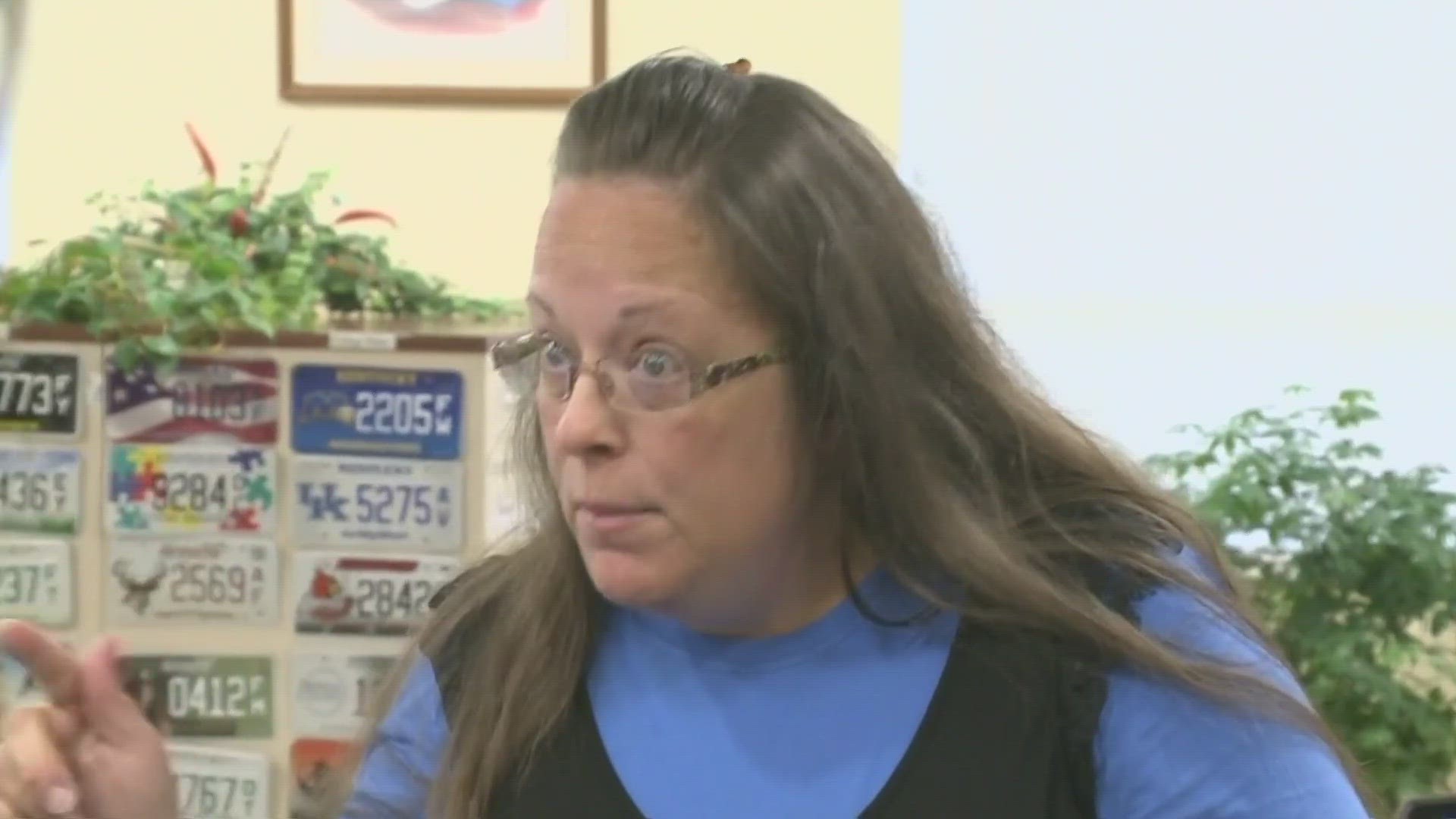 Former County Clerk Kim Davis To Pay 260k In Court Fees